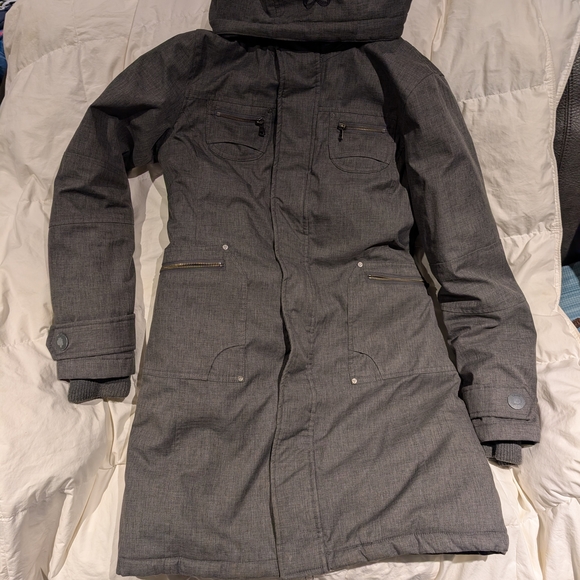 TNA | Jackets & Coats | Tna Aritzia Womens Small Gray Snow Jacket ...